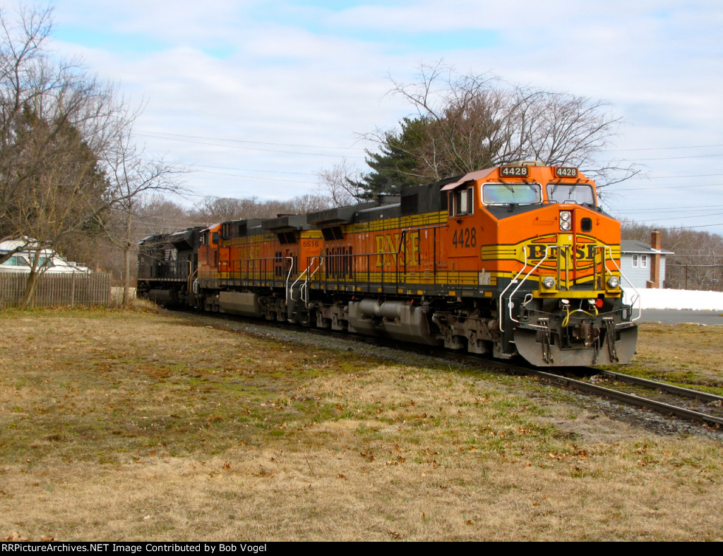 BNSF 4428 and 5516